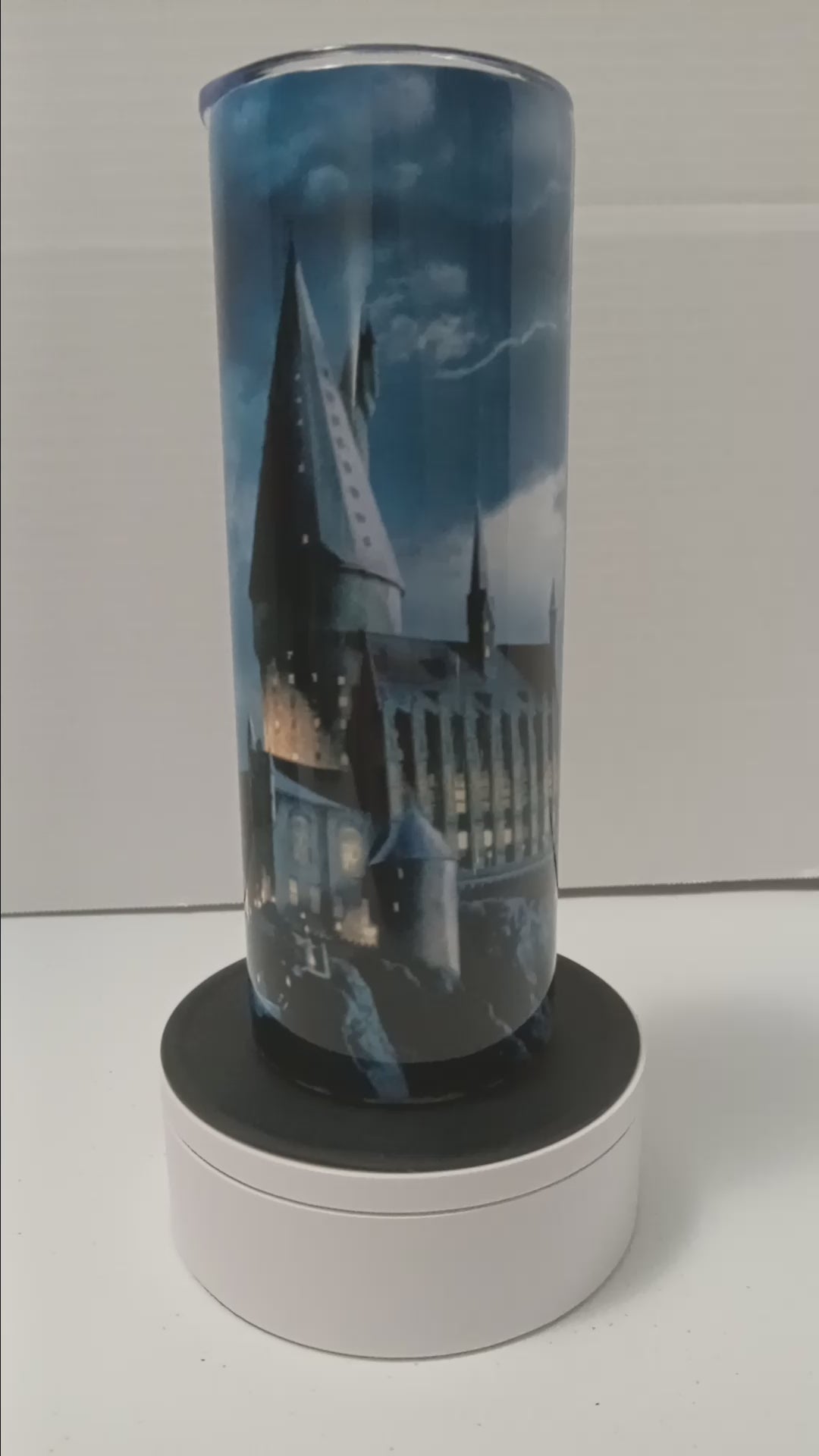 Hogwarts Castle Tumbler – Gretchen's Magical Crafts